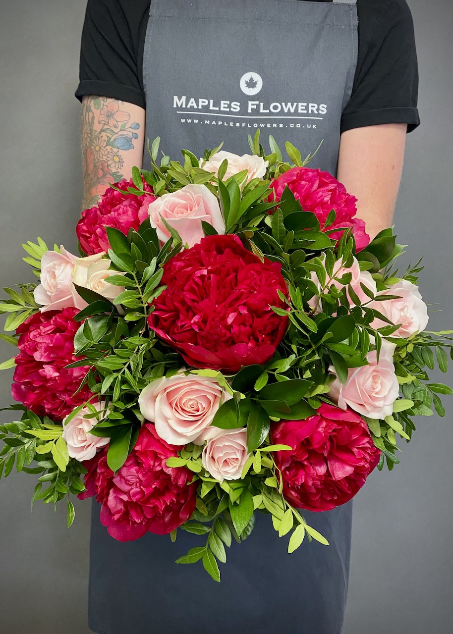 Maples Flowers - Florist In Hemel Hempstead